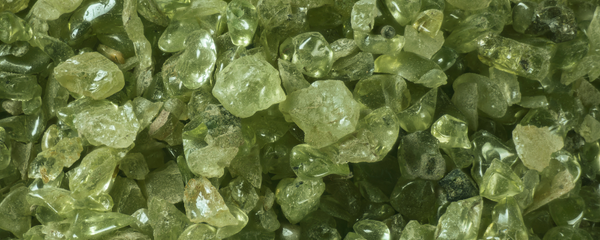 Das Geheimnis des Peridot: Ein Blick in die Welt des grünen Edelsteins ...