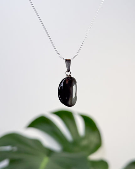 Obsidian Wirkung: Schutz, Erdung und spirituelle Kraft entdecken ...